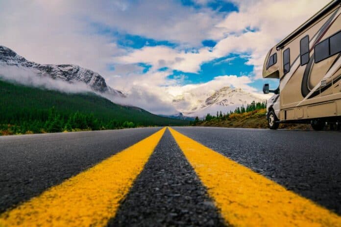 10 Best RV Tire Pressure Monitoring Systems [2025 List]