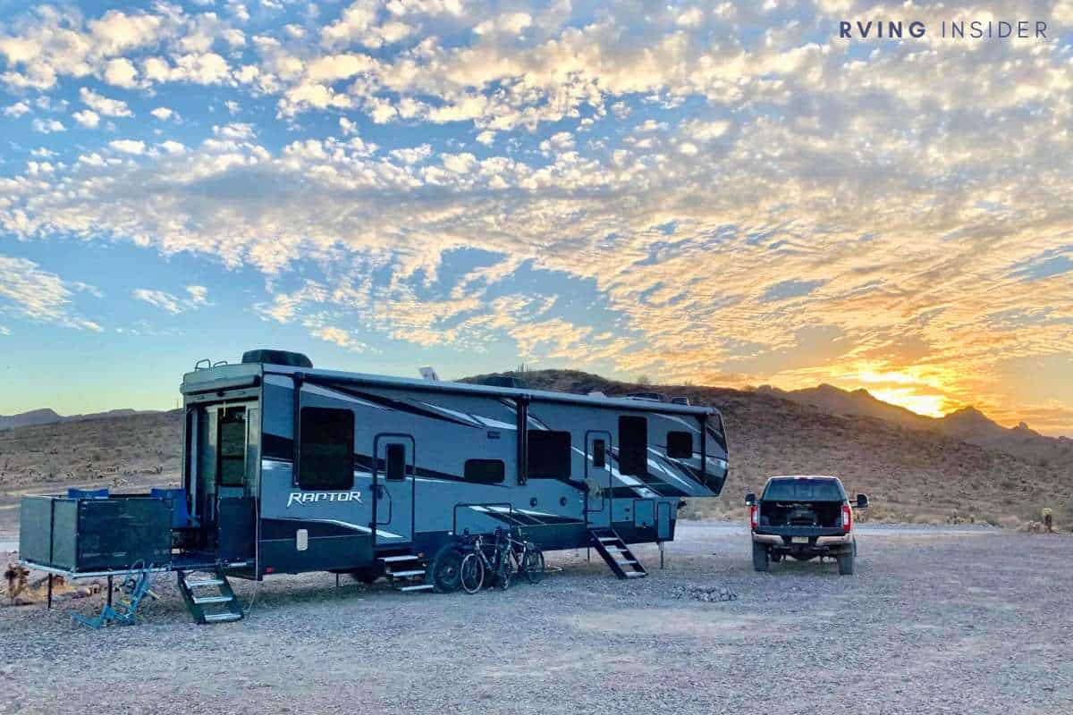 7 Best Fifth Wheel Toy Haulers for Full-time Living and Travel